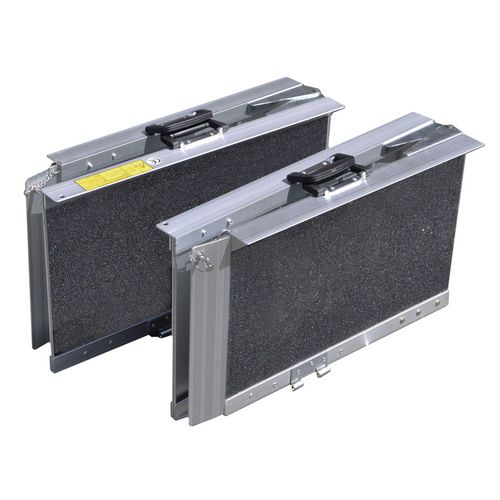 Economy Folding Suitcase Ramp L 1830mm - Hunt Office Ireland