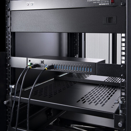 StarTech.com 16-Port Industrial USB 3.0 Hub 5Gbps, Metal, DIN/Surface ...